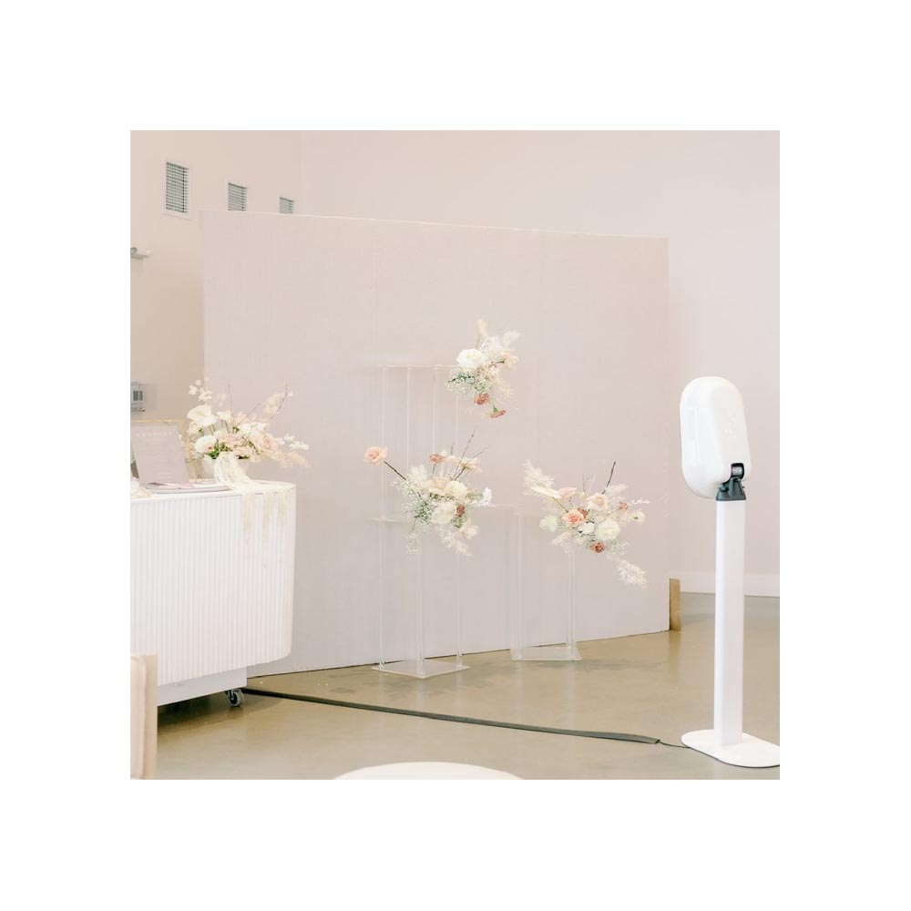Pedestal Photo Booths – The Columbus Photo Booth Company